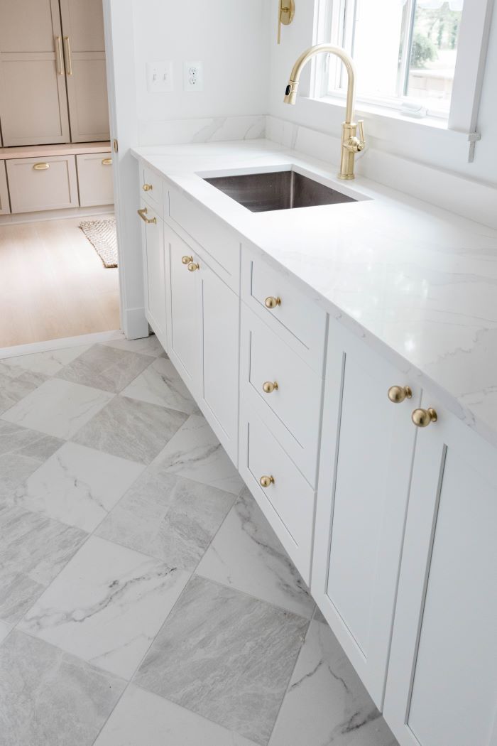 Affordable Checkered Floors for Any Room [Non-Marble & No Maintenance ...